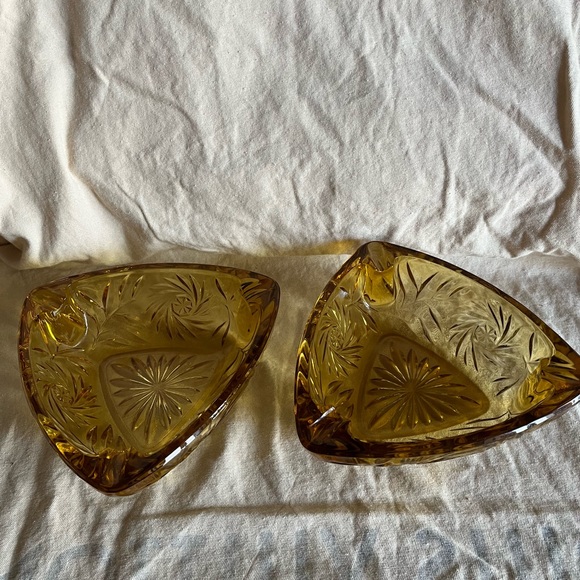 Hazel Atlas | Accents | Hazel Atlas Triangle Cigarette Cigar Ash Tray ...